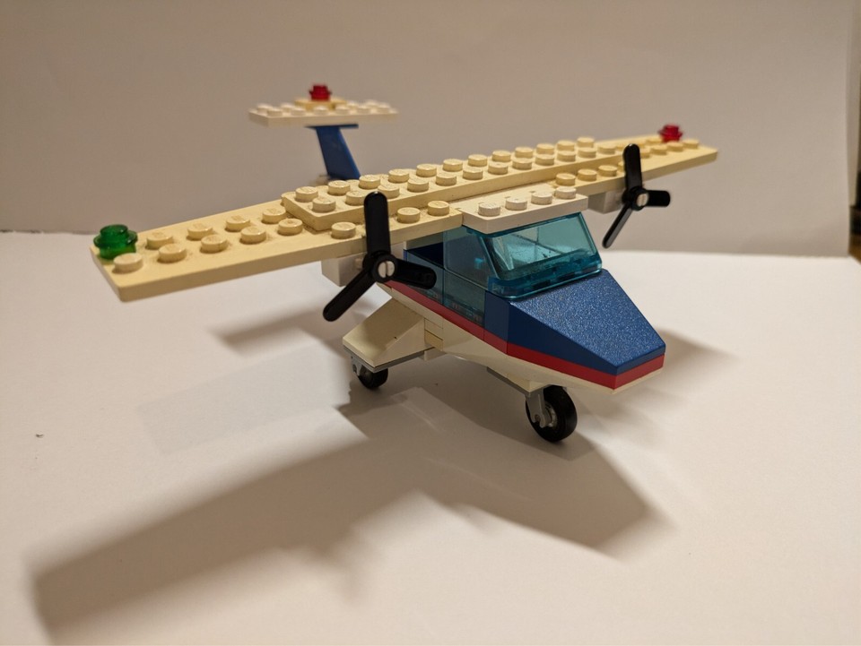 Lego Classic Town 6673 Solo Trainer LEGOLAND Vintage Airport (1990 ...