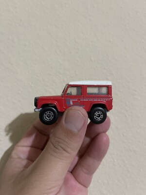 VINTAGE ~ Matchbox Land Rover Defender Ninety Red w/White Top 1:62 ...