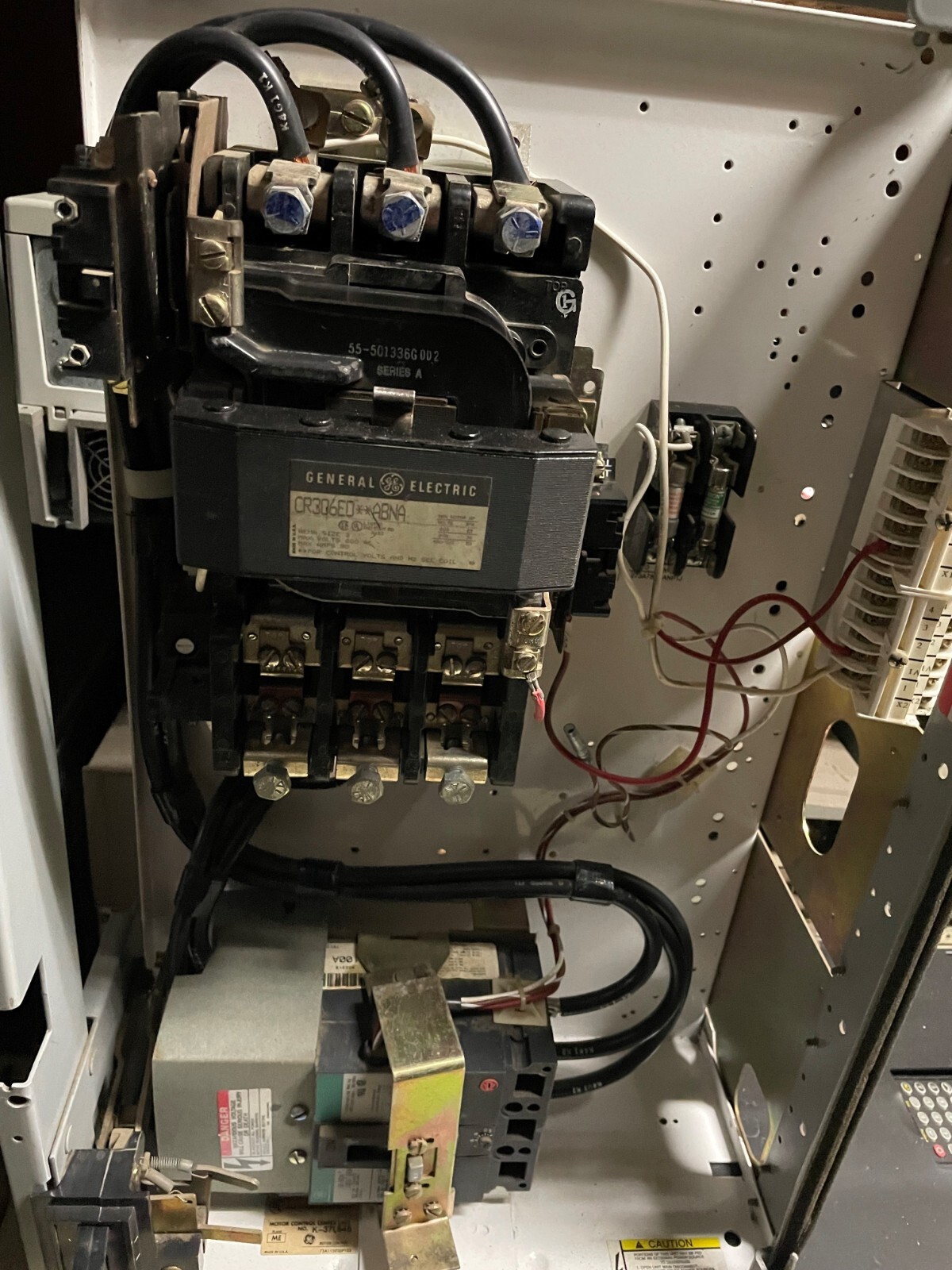 GE 8000 Series Size 3 MCC Bucket 100 Amp Breaker with Door 24" | eBay