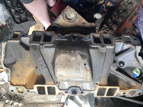 GM Chevrolet 1976-1982 SBC 4 Barrel Quadrajet Intake Manifold #346250 ...
