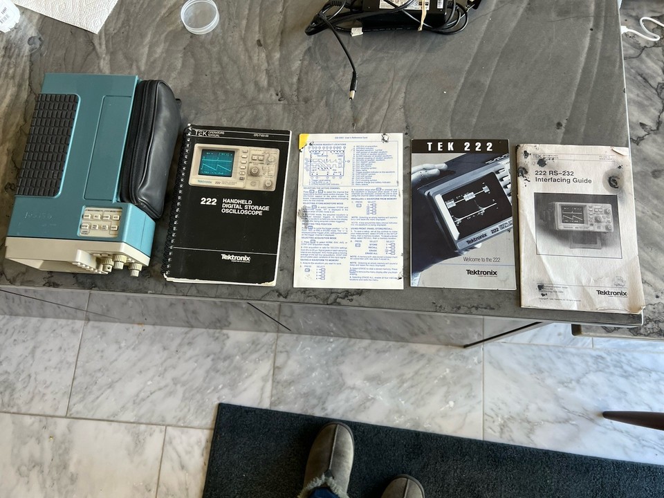 Tektronix 222 Handheld Digital Oscilloscope battery/power supply ...