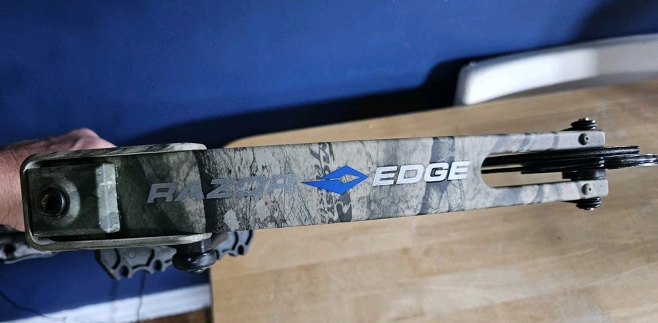 Diamond Razor Edge Compound Bow | eBay