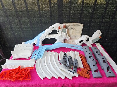 Thomas & Friends TrackMaster Motorized Railway Icy Rails Adventure Set ...