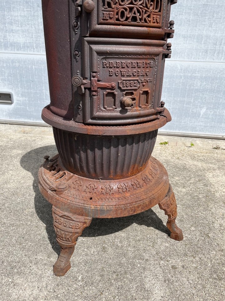 Round Oak Wood Stove