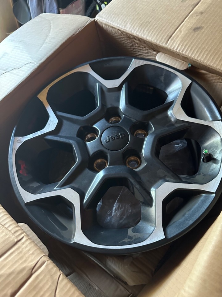 5 Jeep Wrangler JL Rubicon Factory 17” Black Wheels | eBay