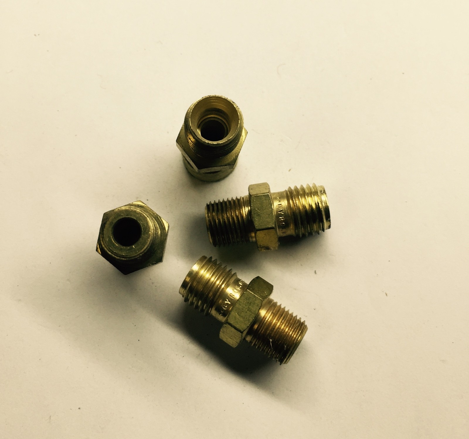 Hoke Gyrolok 4CM2-BR 1/4" Gyro to 1/8" NPT Male Connector [Lot of 7] | eBay