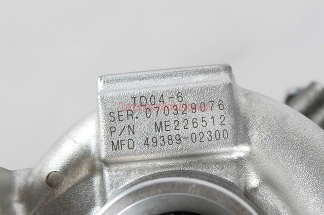 Genuine OEM Mitsubishi 4m50t 49389-02300/me226512/49t89-02302 Turbo ...