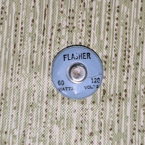 EAGLE ELECTRIC LIGHT BULB FLASHER BUTTON DISK SOCKET 60 WATT VINTAGE | eBay