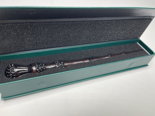 Harry Potter Wizarding Trunk Ezekiel's Magic Wand Lot of 2: Griffin ...