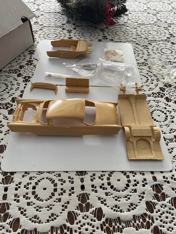 Modelhaus 1/25 Scale 56 Lincoln Resin Kit , Damaged | eBay