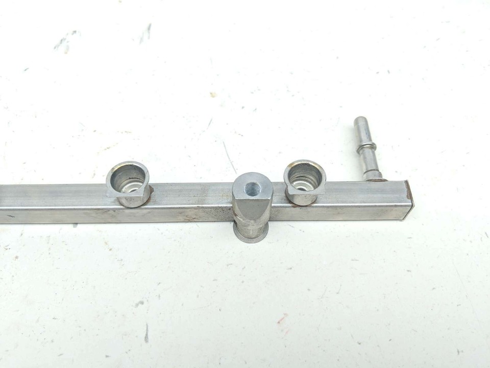 17 Oreion Reeper Fuel Injection Injector Rail Without Injectors S11 ...