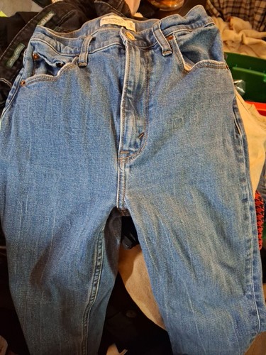 Abercrombie & Fitch The 90's Slim Straight Ultra High Rise Curve Love ...