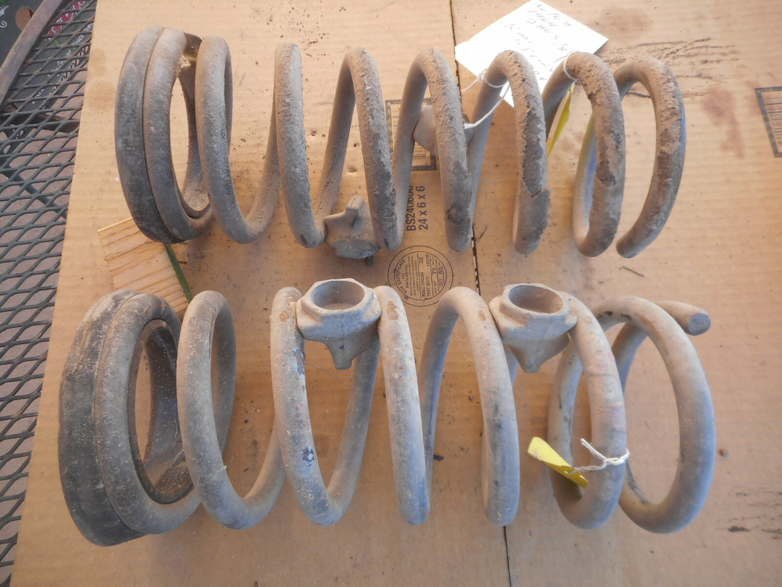 1969 Mercedes Benz W108 W111 W109 W110 W112 Rear Suspension Springs ...