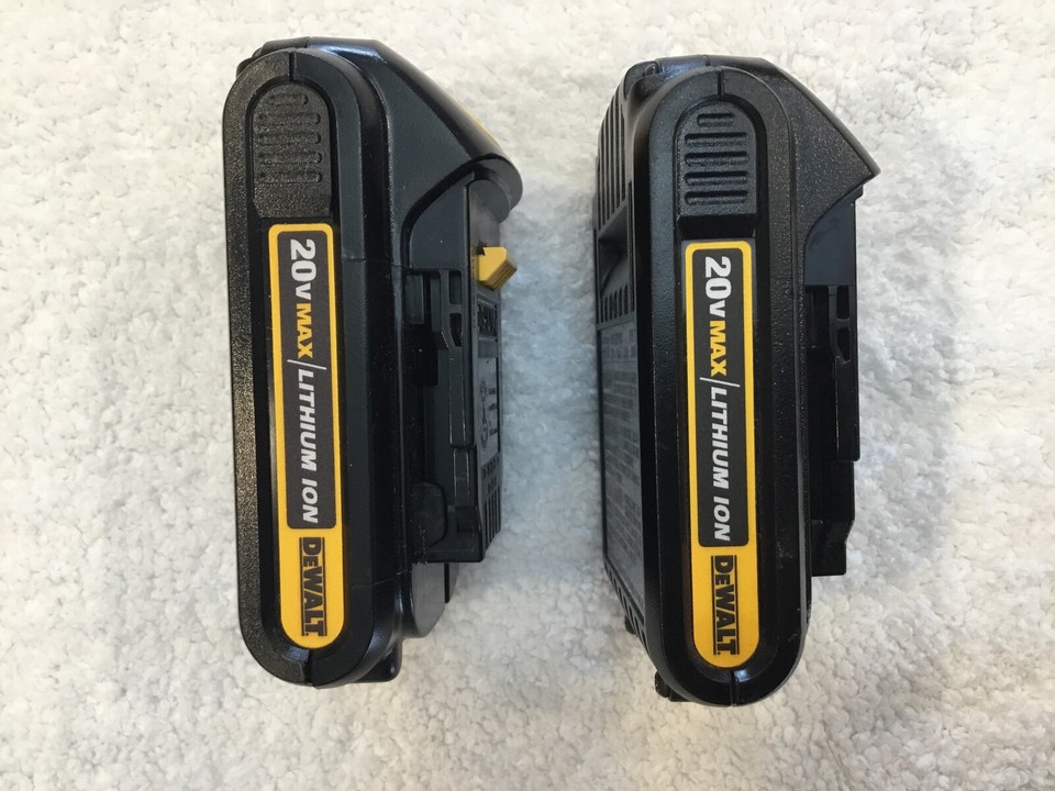 2 New Dewalt DCB201 20V Max Batteries 1.5Ah Lithium Ion Li-Ion Genuine ...