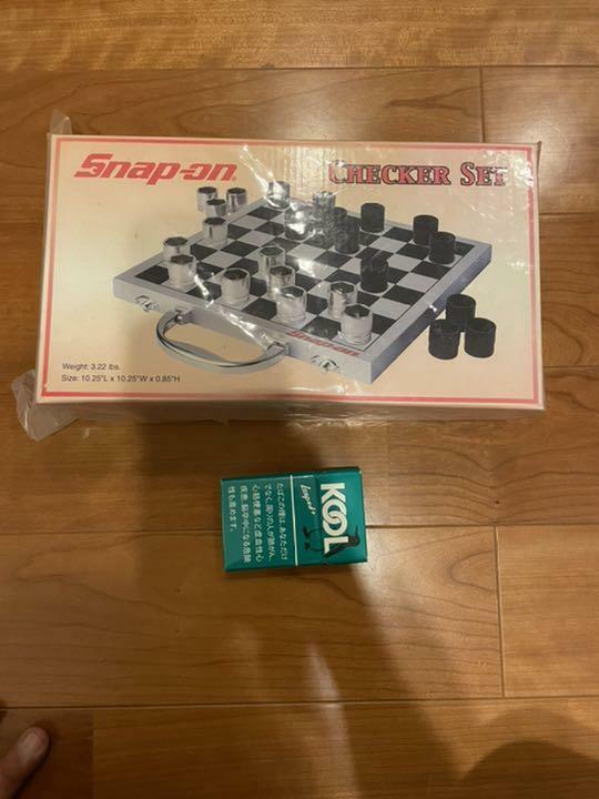 Snap-on chess set | eBay