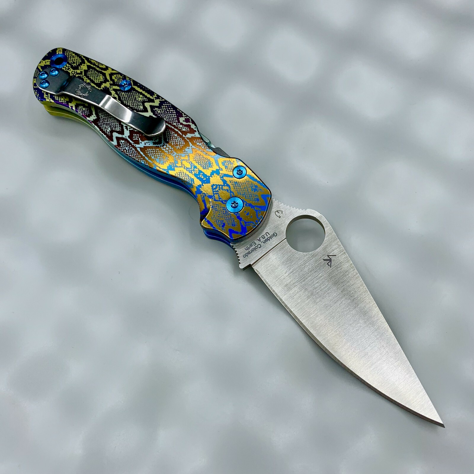 Spyderco Paramilitary 2 C81GP2 w/ Custom Titanium Python Pattern scales ...