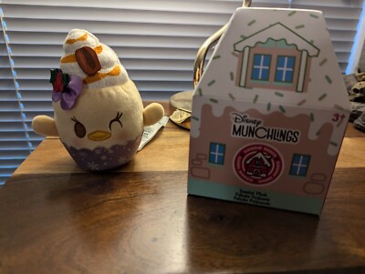 Disney Christmas Munchlings Sleighin Sweets- Daisy Duck RARE Mystery ...