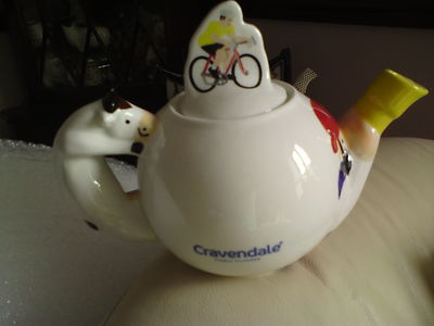 8" DECORATIVE CERAMIC TEAPOT CRAVENDALE KITCHEN COLLECTABLES COW ...