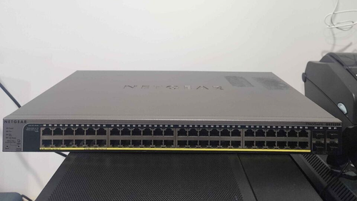 NETGEAR GS752TPv2 48-Port Rack Mountable Gigabit Ethernet Switch ...