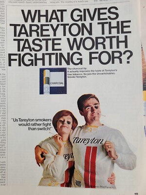 1967 Tareyton Cigarettes man woman black eye taste fighting for vintage ...