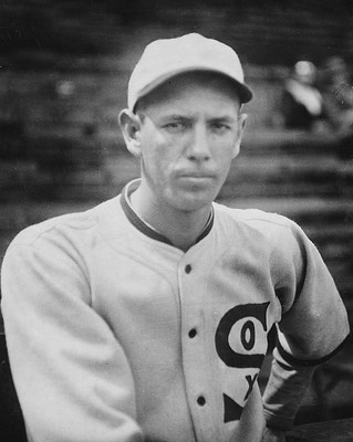 WHITE SOX HALL OF FAME GREAT TED LYONS 260 WINS ,1,073 STRIKEOUTS 8x10 ...