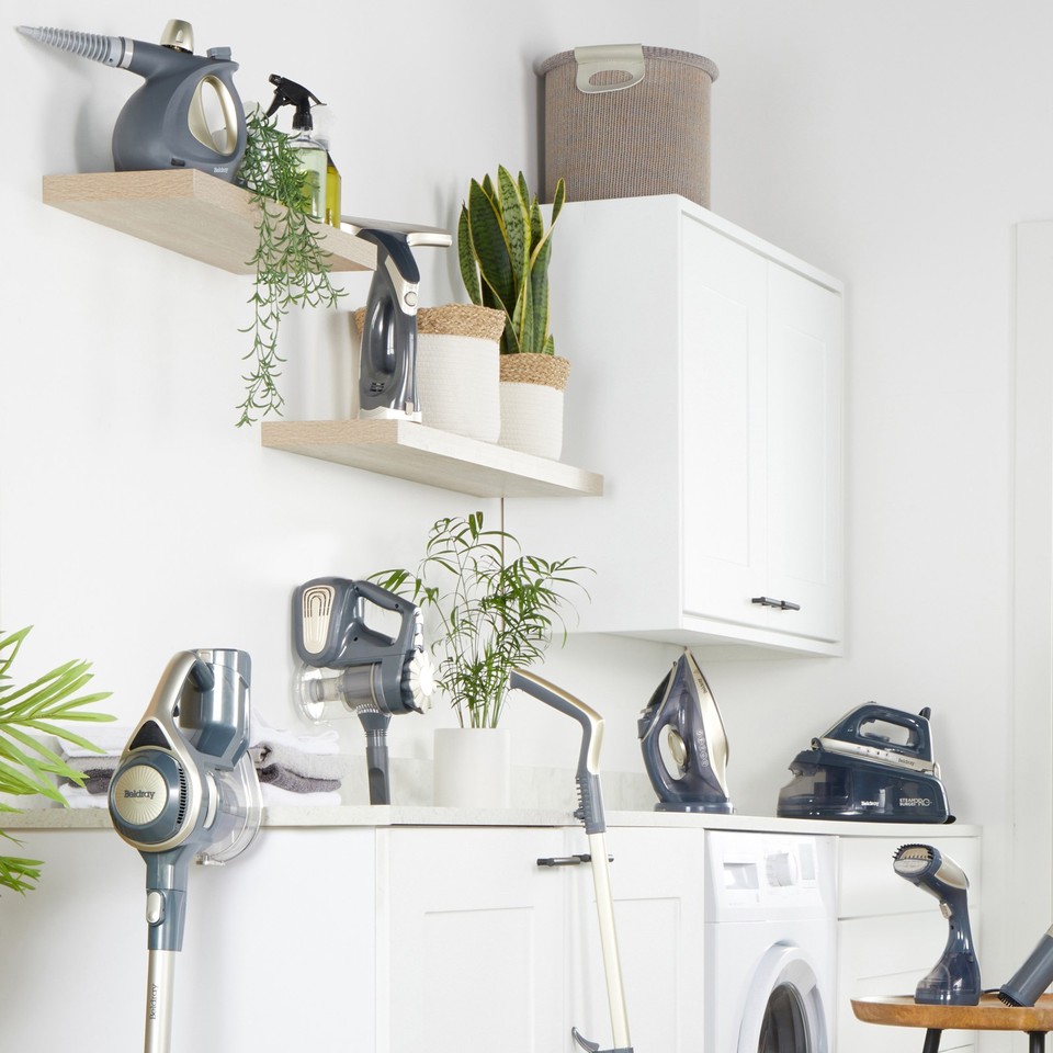 Beldray Steam Iron Surge Pro XL 1.2L Water Tank Ceramic Soleplate ...