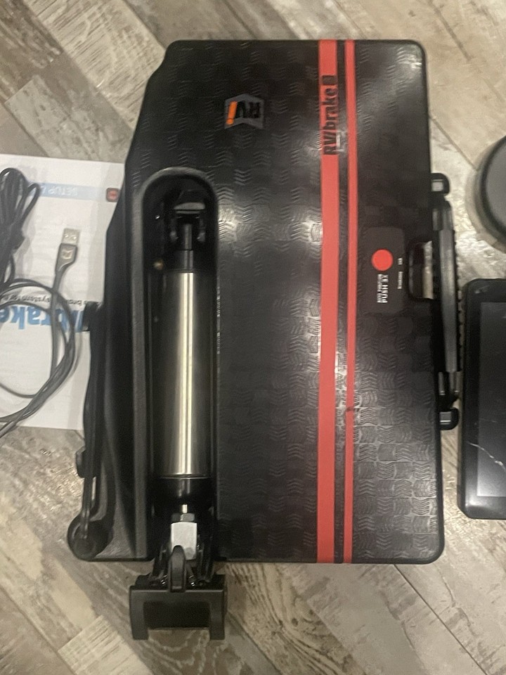 RVi Brake 3 Portable Flat-Towing Braking System W/Command Center Tested ...