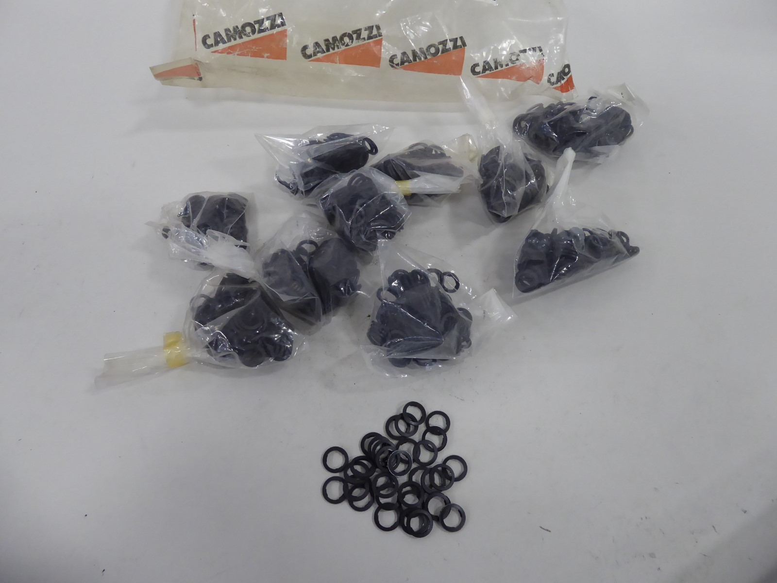 Camozzi 2661 Black Nylon Washer 3/8" (Pack of 1000) | eBay