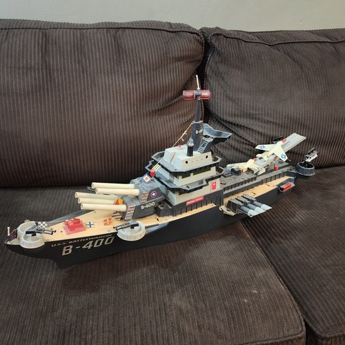 Vintage USS Battlewagon B-400 Ship 1963 Deluxe Reading Corp Jets Shoot ...