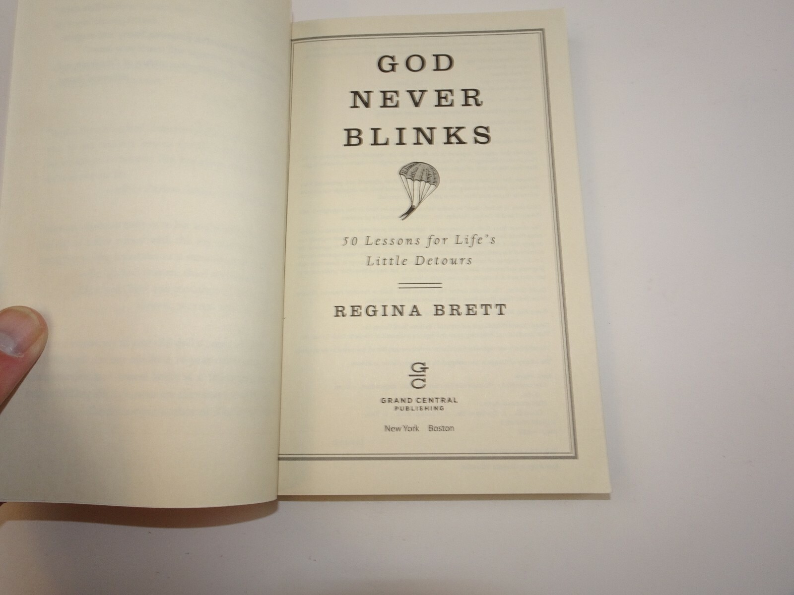 God Never Blinks 50 Lesson For Life PB Book Regina Brett 1st Printing ...