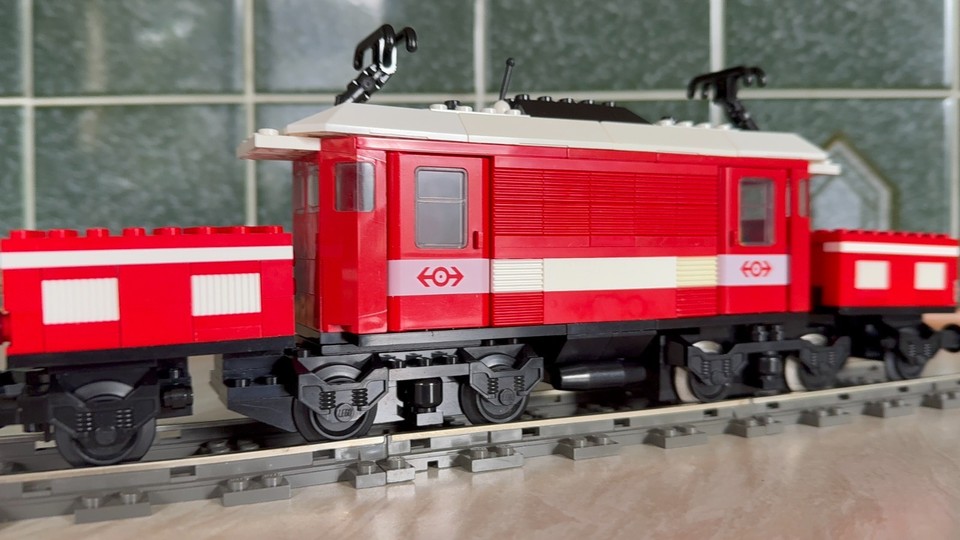 LEGO CITY Trains: Crocodile Locomotive Train 4551 with 9v motor | eBay