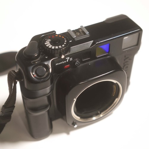 Mamiya 7 II Medium Format Rangefinder Film Camera - Black (Body Only ...