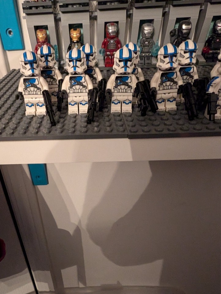 Lego Star Wars Captain Rex, Arc Trooper Fives and 501st Clone Trooper ...