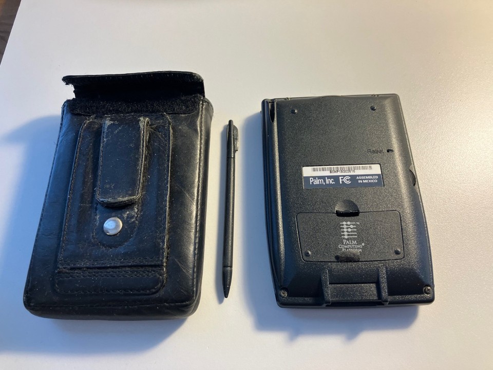 Palm Pilot IIIxe Vintage LCD Organizer Digital PDA with Stylus& Case ...