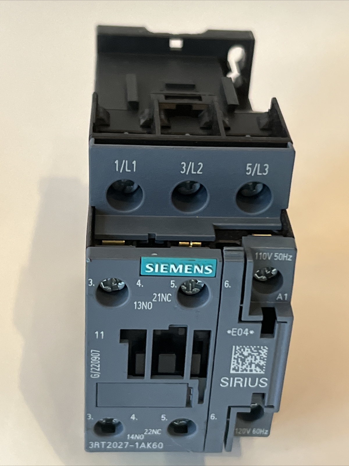 SIEMENS Contactor 3RT2027-1AK60 110V 50Hz 120V 60Hz AC-3e:32A 400V 15KW ...
