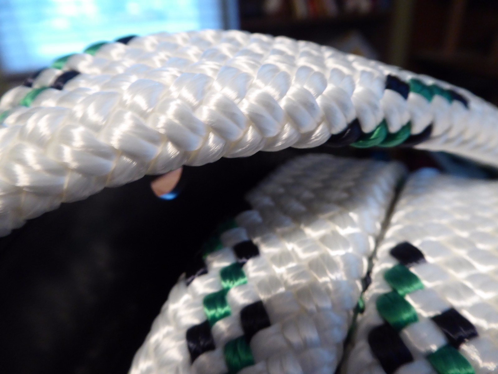 1.5" x 200 ft. hollow/flat braid polyester rope. High Quality.Made in ...