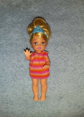 Barbie As The Island Princess,Swing & Twirl Tika Kelly 4" Doll Magnetic ...