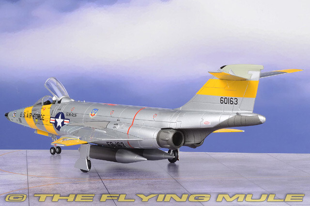 Hobby Master 1:72 RF-101C Voodoo USAF 363rd TRW #56-0163 | eBay