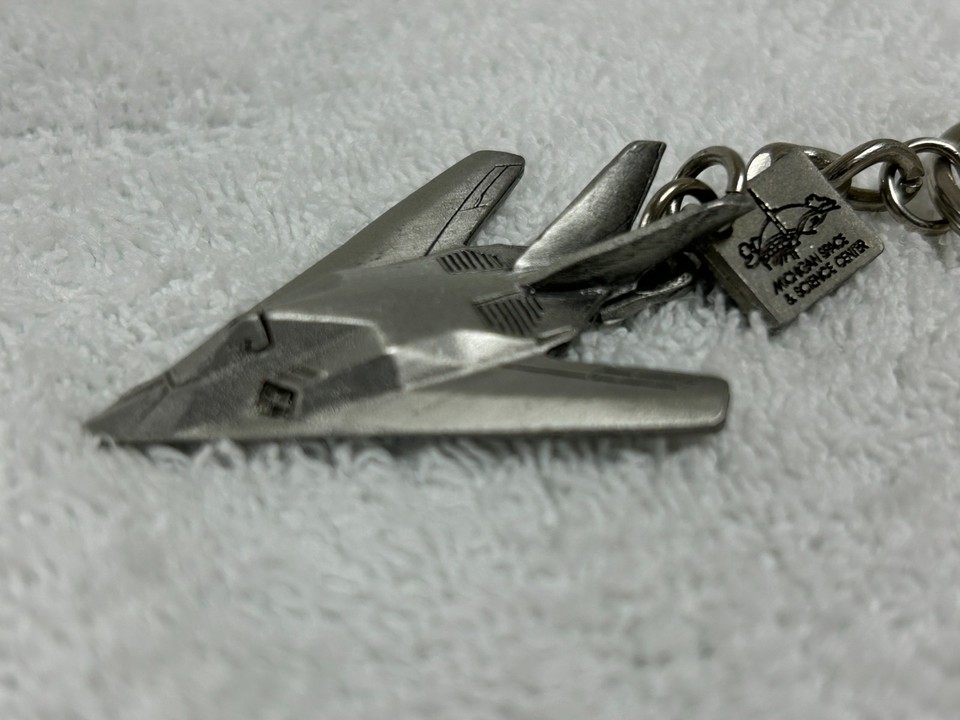 Lockheed F-117 Nighthawk C62 Stealth Pewter Emblem on Split Ring ...