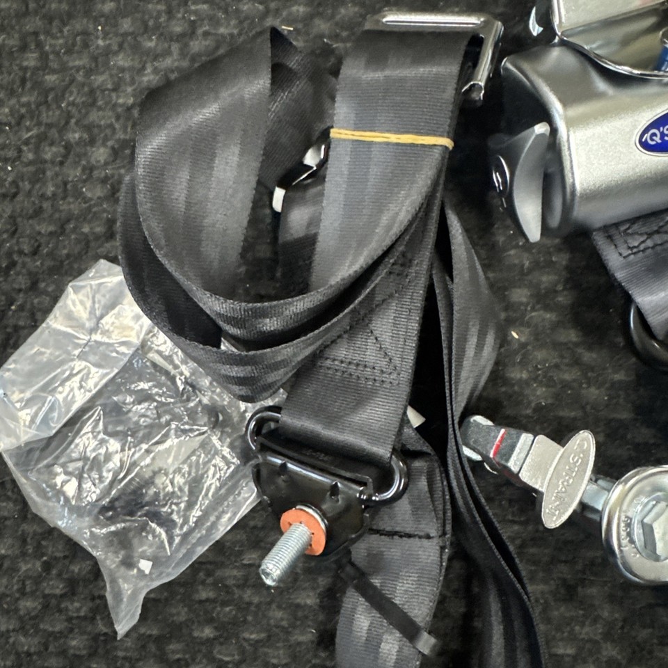 Q'STRAINT WHEELCHAIR RETRACTOR TIE DOWN STRAPS. NEW Q – 8201 – L. | eBay