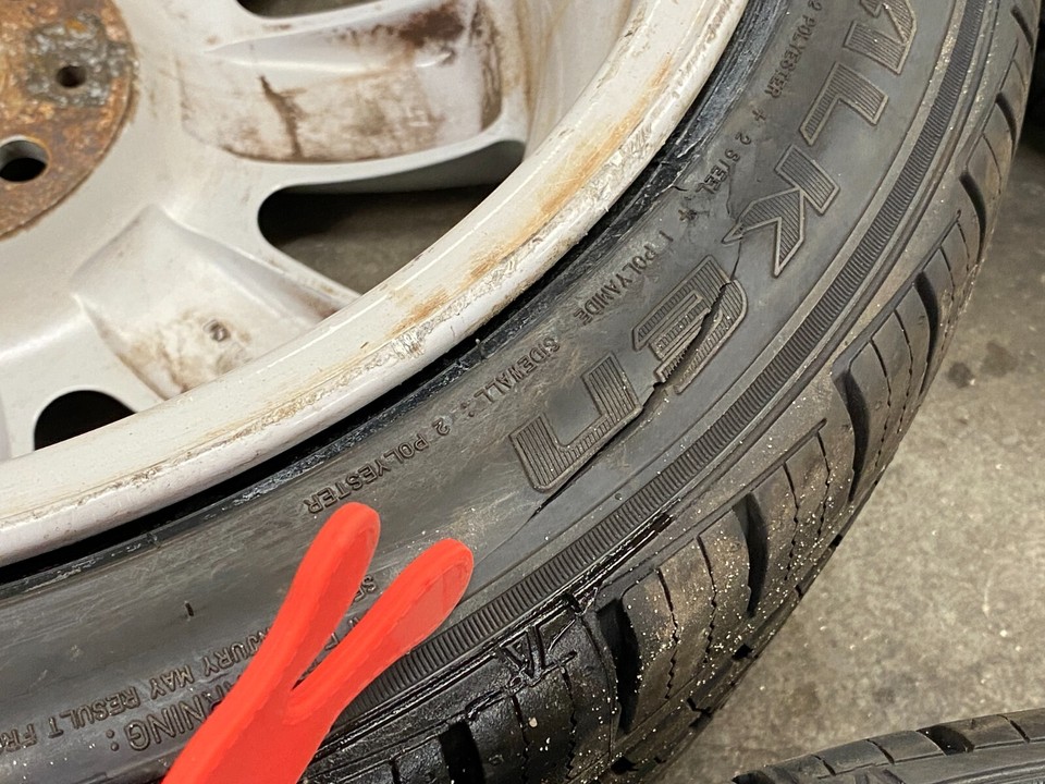 2007-2009 MINI COOPER S R56 WHEEL RIM WITH TIRES SET 7JX17 OEM LOT694 ...