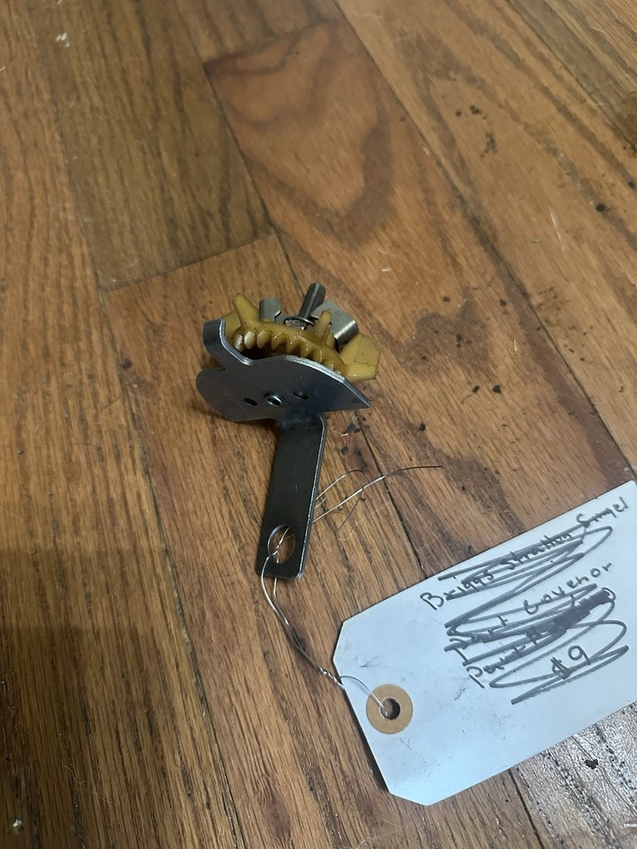 Briggs & Stratton 691968 Governor Oil Slinger OEM | eBay