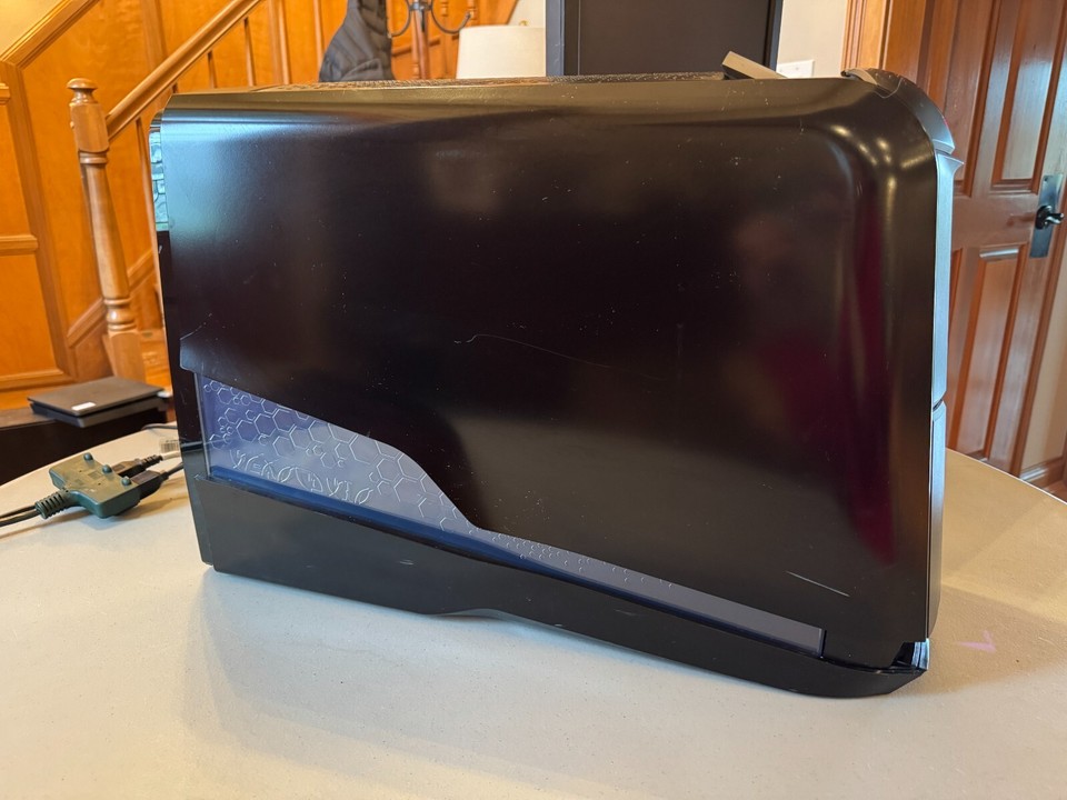 Dell Alienware Aurora R1 Gaming PC -Intel i7 920, Nvidia GTX 260, 9GB ...