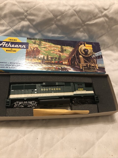 HO Scale Athearn Gp59 Southern Diesel Locomotive 4610 for sale online ...