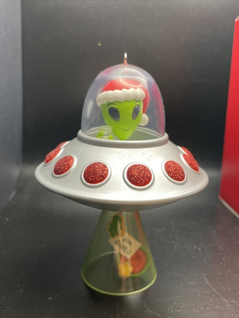 Hallmark 2022 Galactic Greetings Alien in UFO Christmas Ornament With ...
