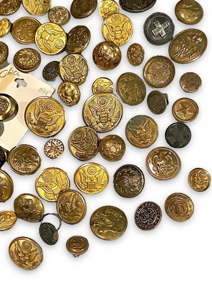 Mixed Lot 300 WWI WWII MILITARY BUTTONS Metal Eagle Globe USMC Navy ...