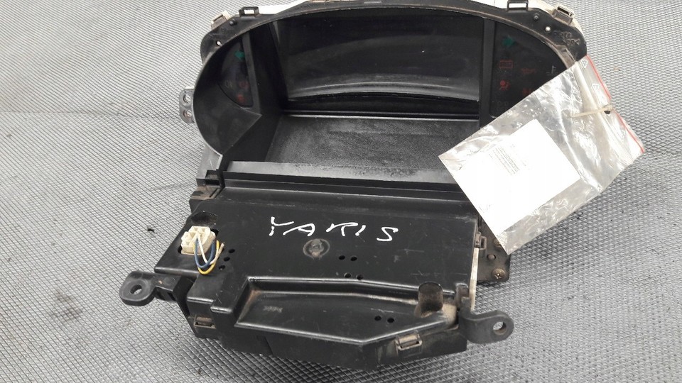 83800-52610 COMPTEUR MONTRE TOYOTA YARIS 1.3 | eBay UK