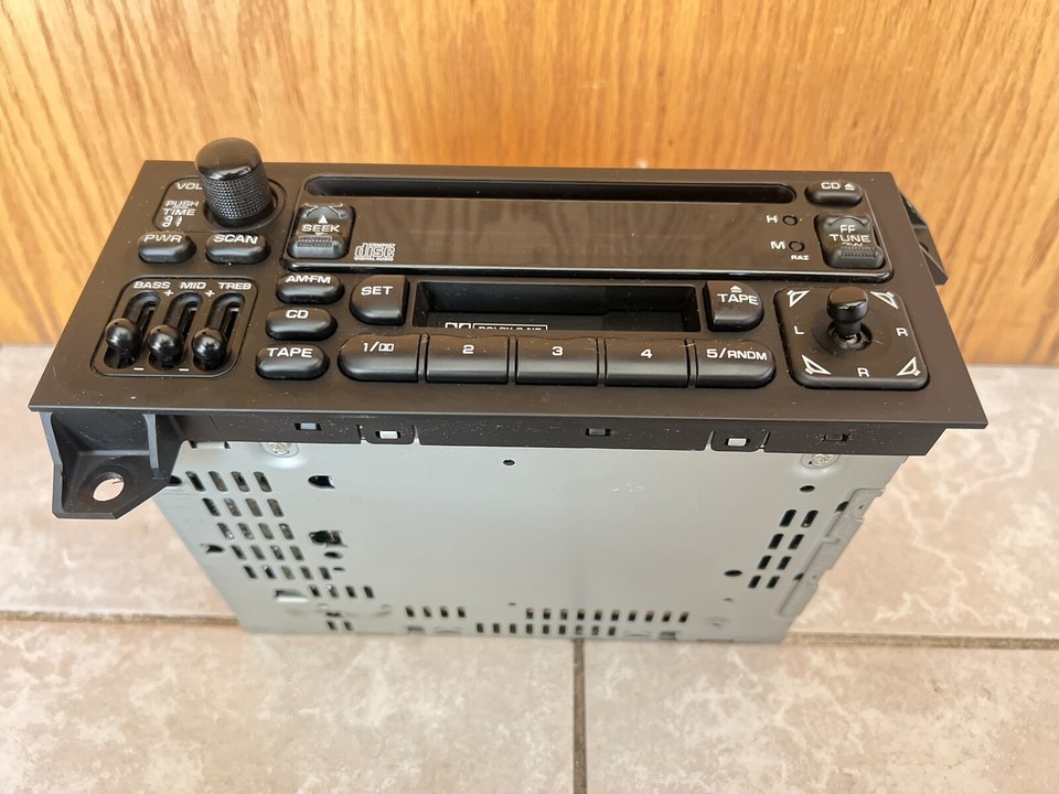 97-01 Jeep Cherokee Sport Classic XJ OEM Radio Cassette/CD Player AM/FM ...