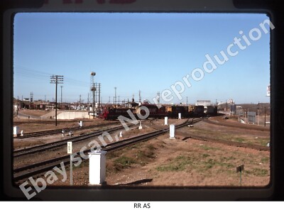 Original Slide-CRI&P (Rock Island) EMD SW1200 #930 pulling train Ft ...