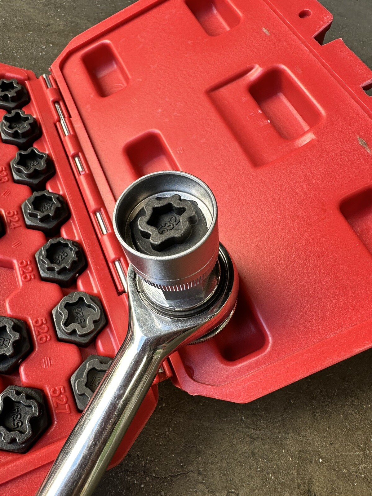 22PCS Wheel Lock Nut Socket Keys 4 VW VAG Volkswagen Anti-Theft Lug Nut ...